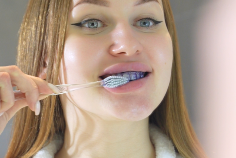 Sheez Teeth – Sheez Brand